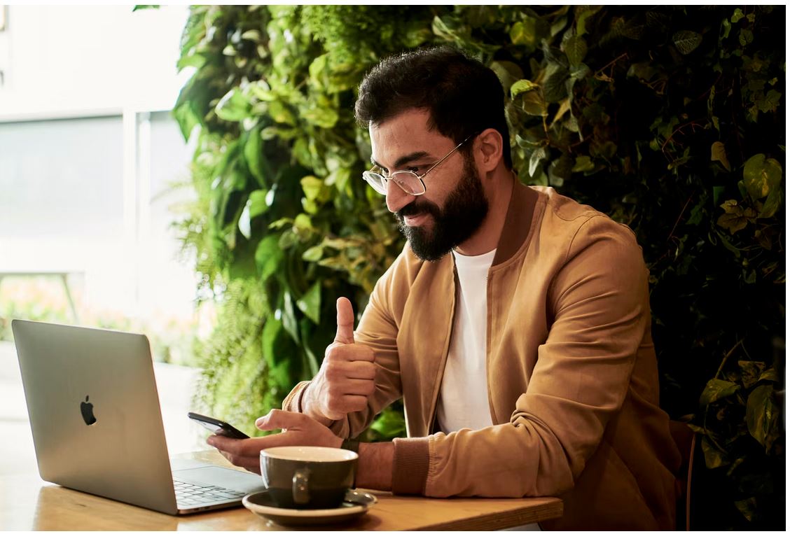 The Cloom - Make New Friends in 3D